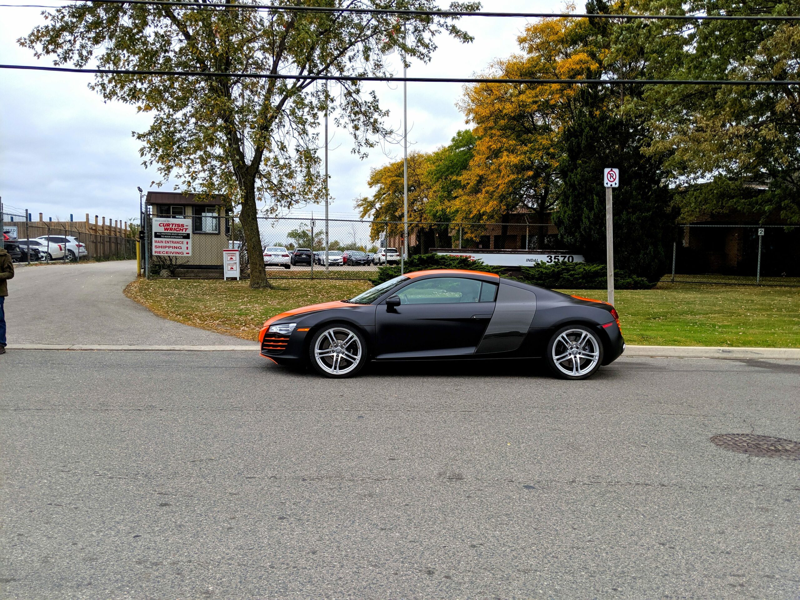 Audi R8 Orange-Black - Concept Wraps