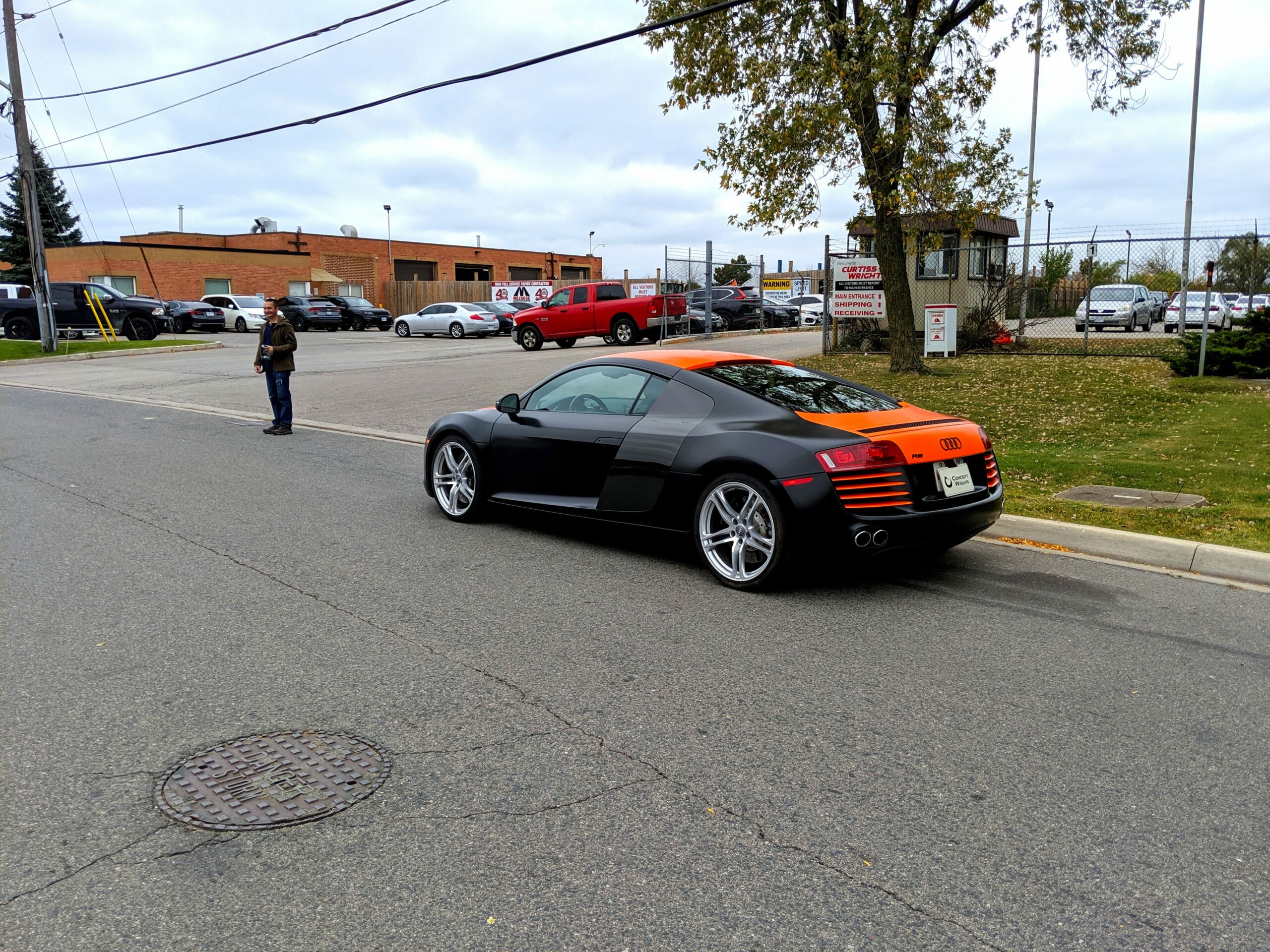 Audi R8 Orange-Black - Concept Wraps