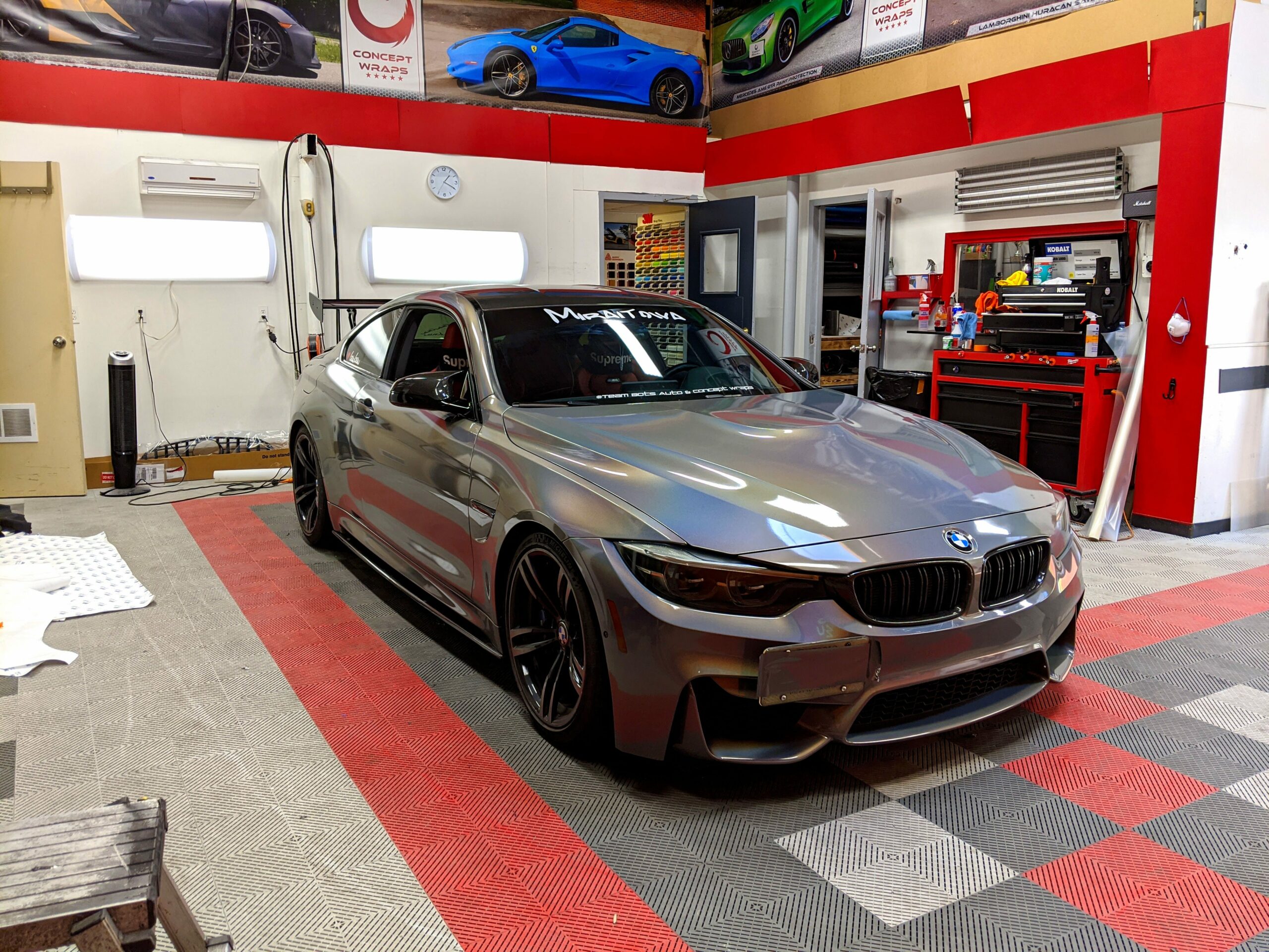 BMW M4 Psychedelic - Concept Wraps