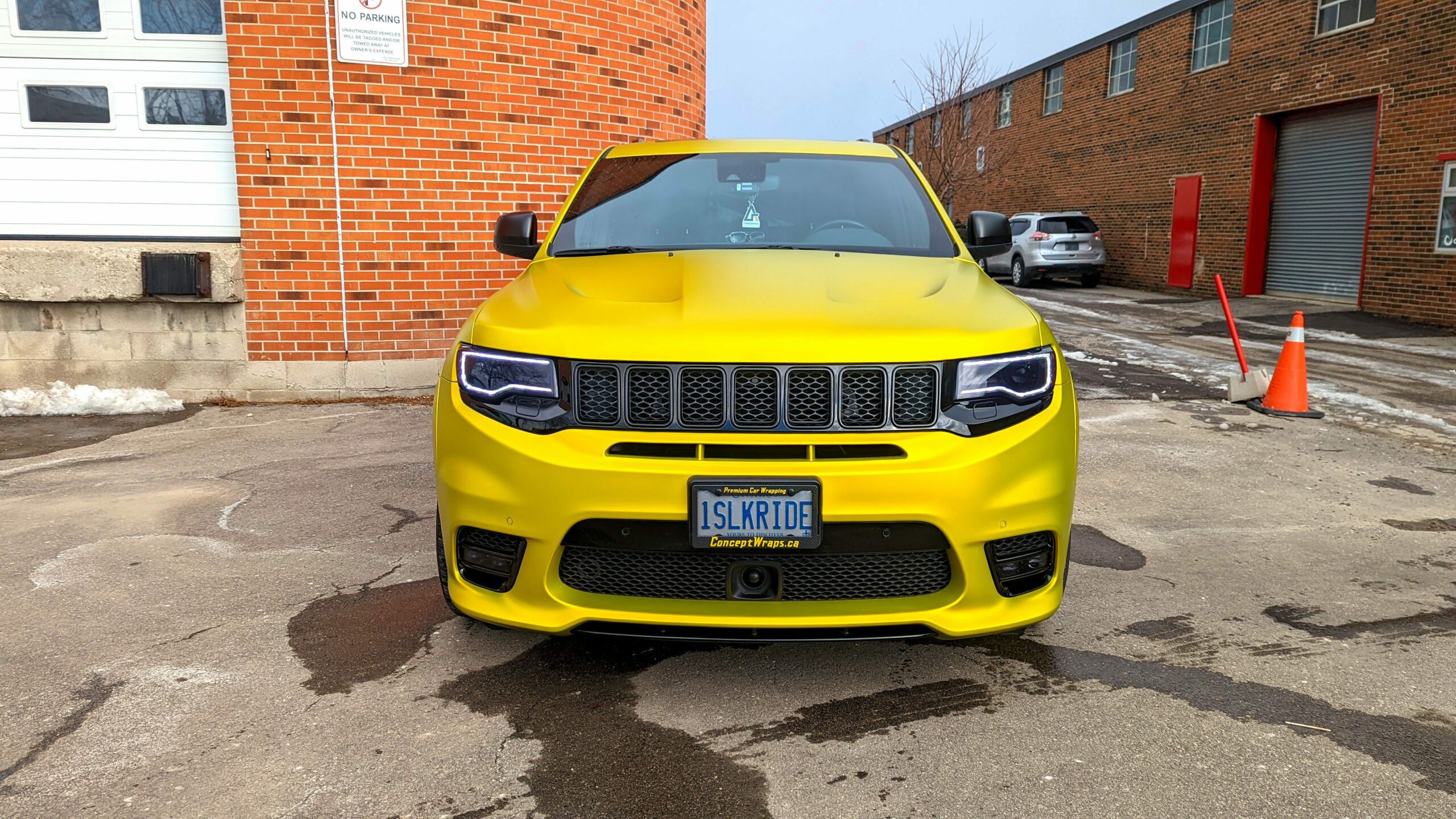 Jeep Grand Cherokee SRT Matte Iced Yellow Titanium - Concept Wraps