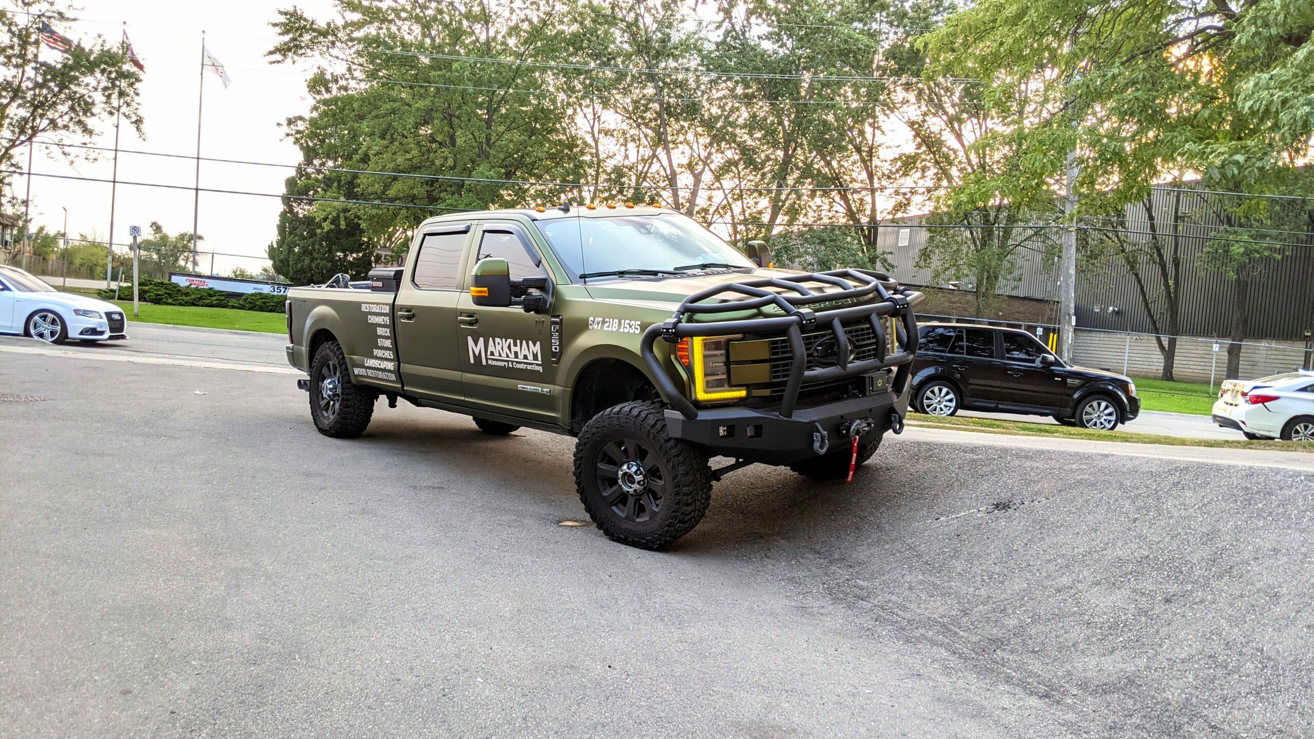 Land Rover Defender Matte Phantom Black - Concept Wraps