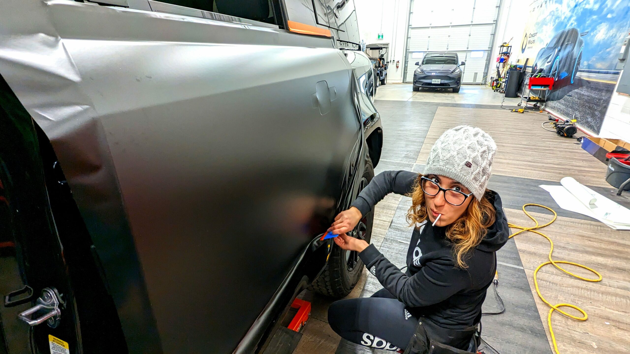 Land Rover Defender Matte Phantom Black - Concept Wraps