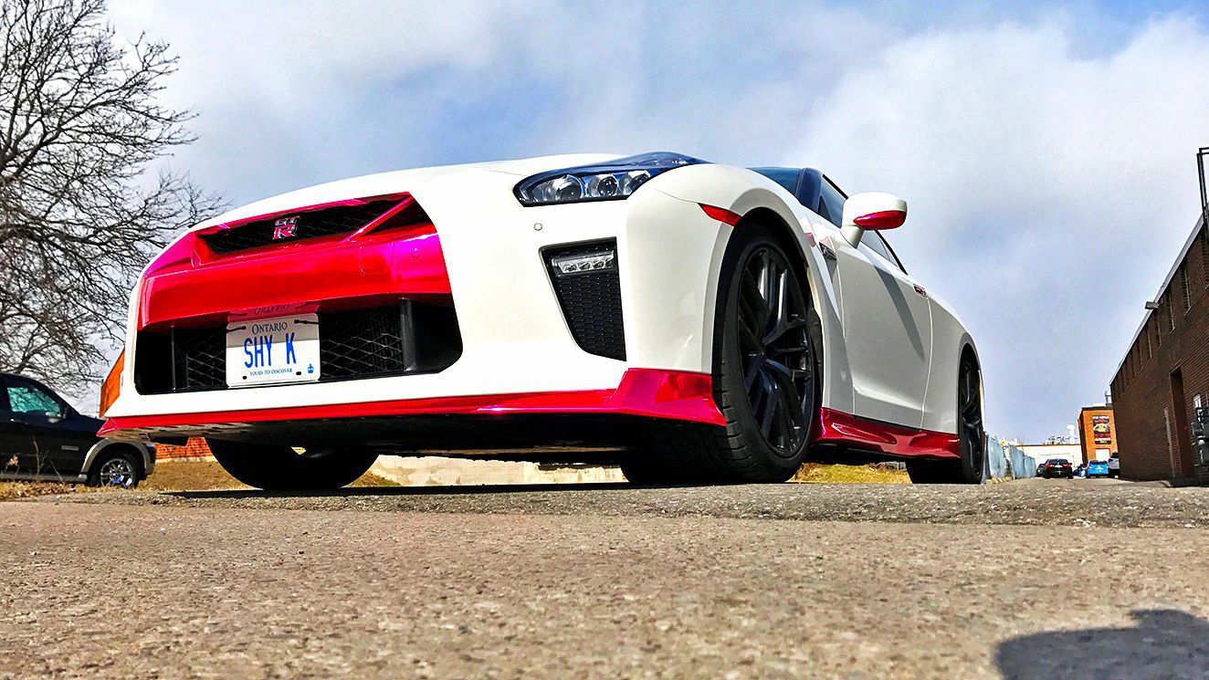 Nissan GTR Pink Chrome - Concept Wraps