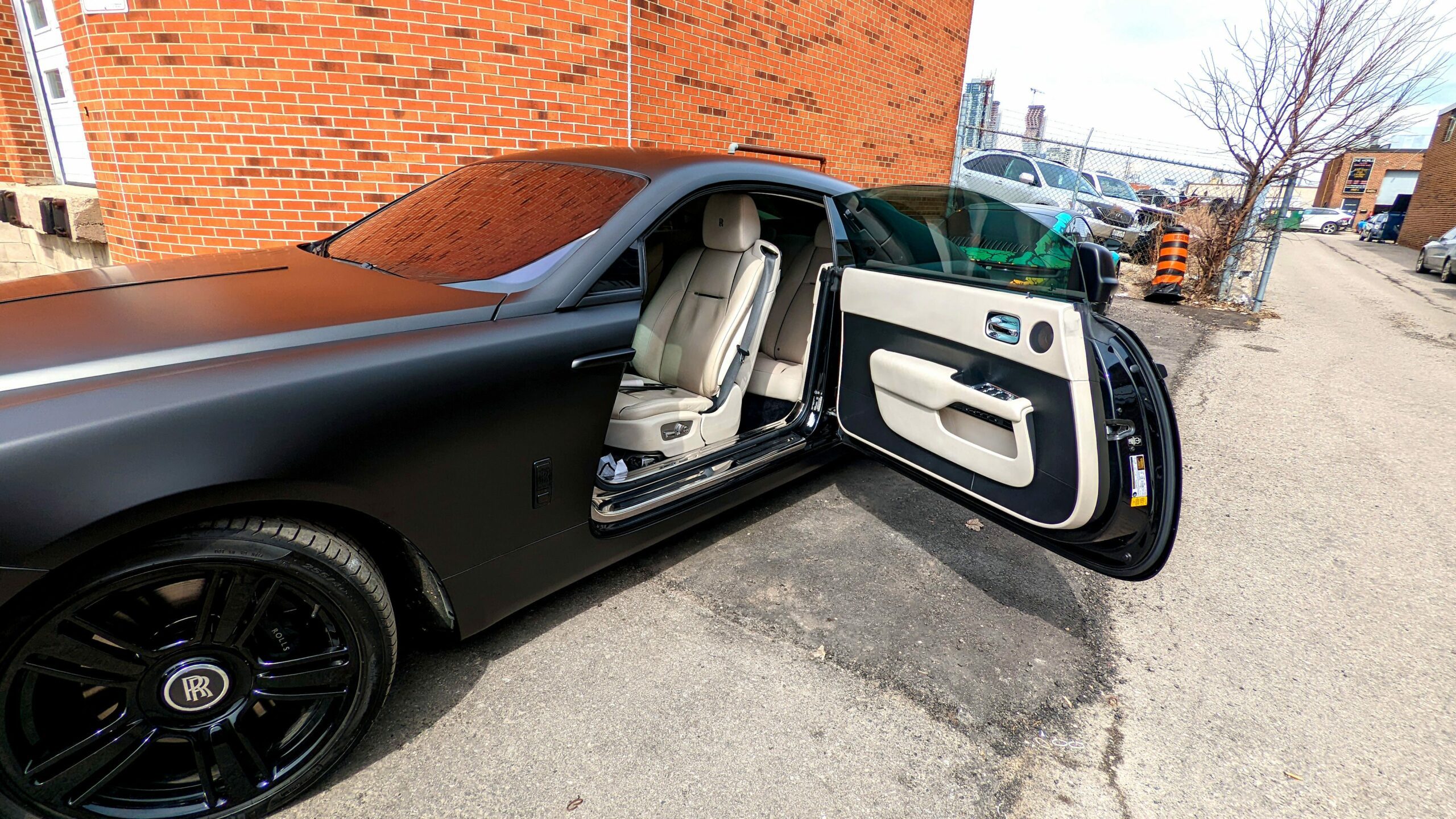 Rolls Royce Wraith Matte Phantom Black - Concept Wraps