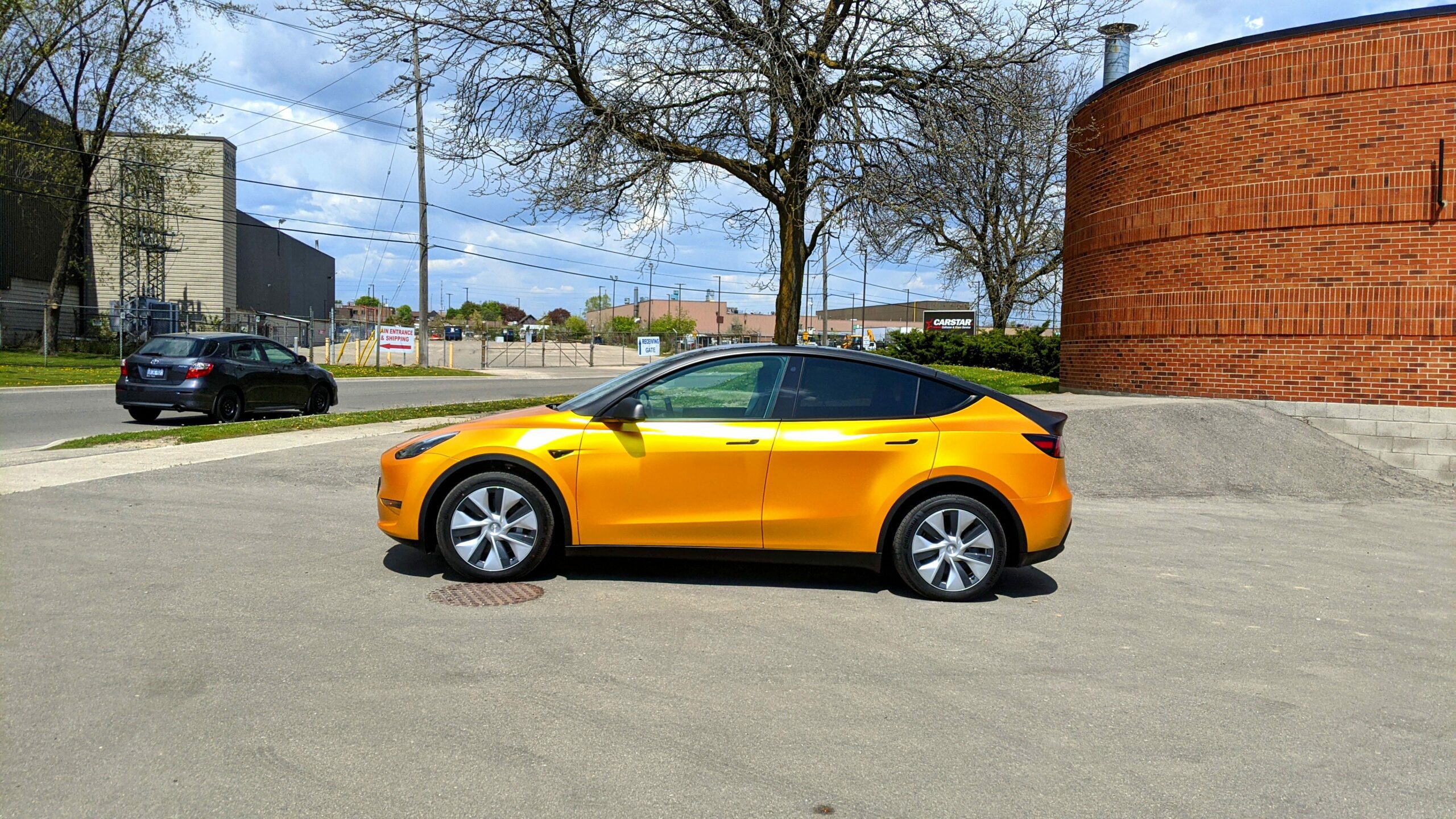 Tesla Model Y Energetic Yellow - Concept Wraps