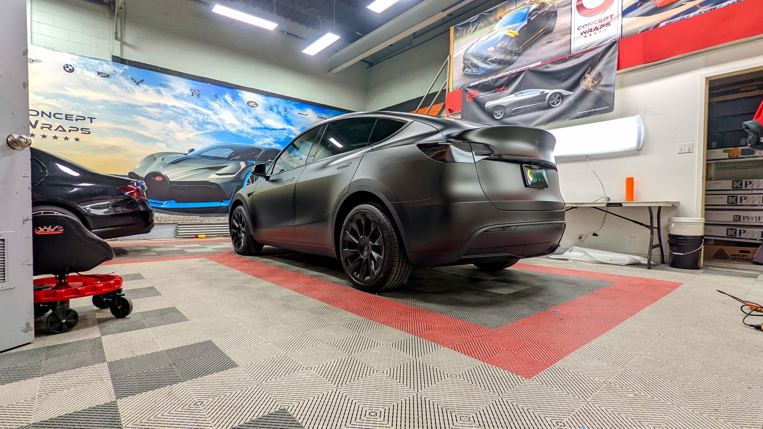 Tesla Model Y Phantom Black - Concept Wraps
