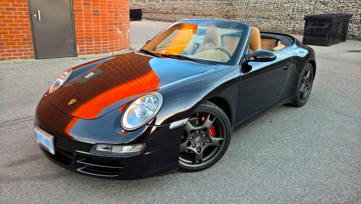 Porsche 997 - 911 S Gloss Ember Black - Concept Wraps