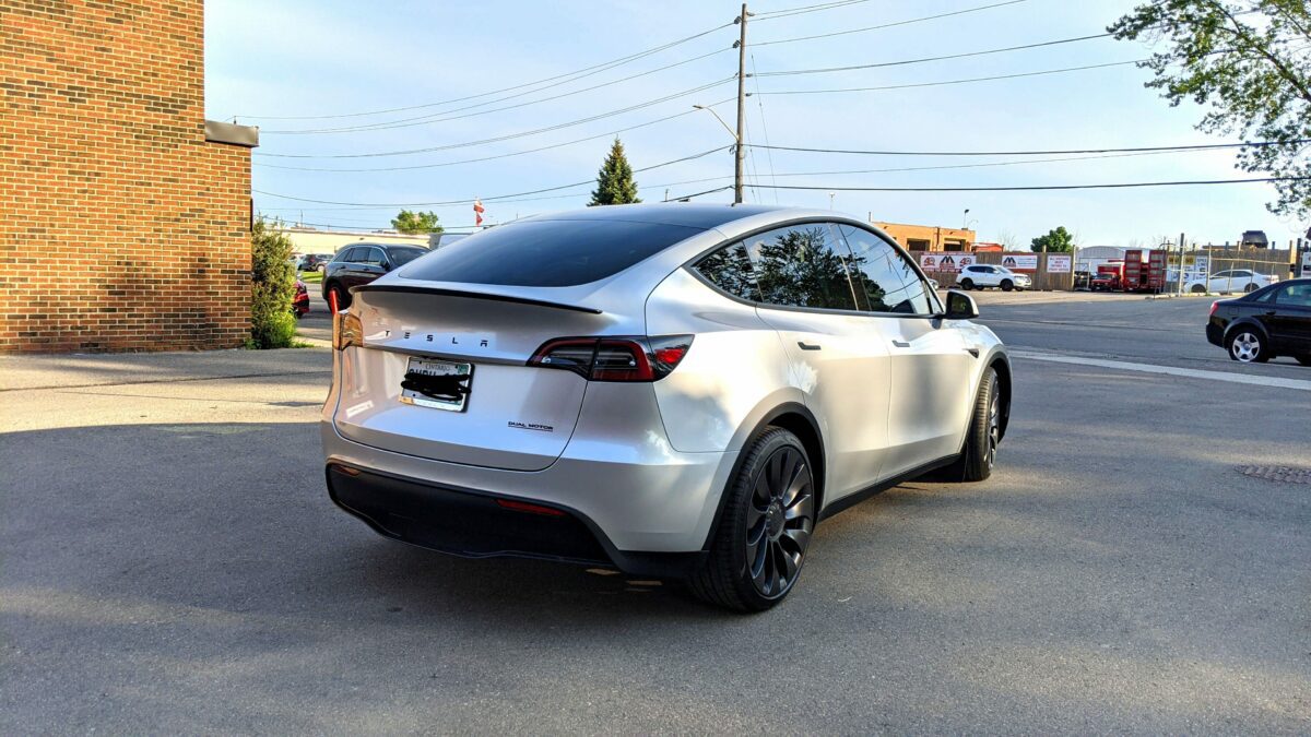 Tesla Model Y Gloss Silver - Concept Wraps