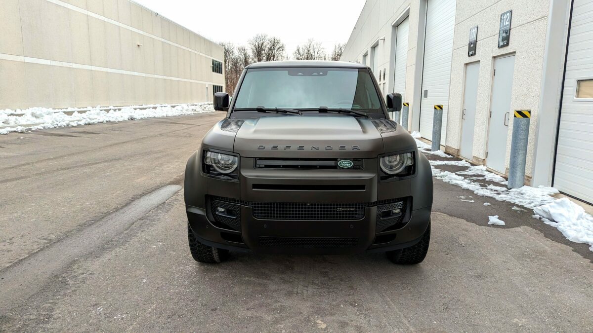 Land Rover Defender Matte Phantom Black - Concept Wraps