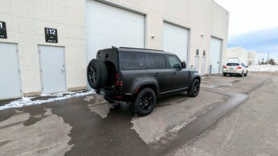 Land Rover Defender Matte Phantom Black - Concept Wraps